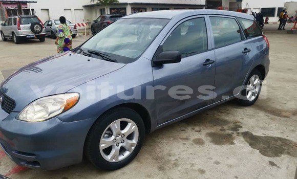 Acheter occasion voiture toyota matrix bleu à abidjan, abidjan ...