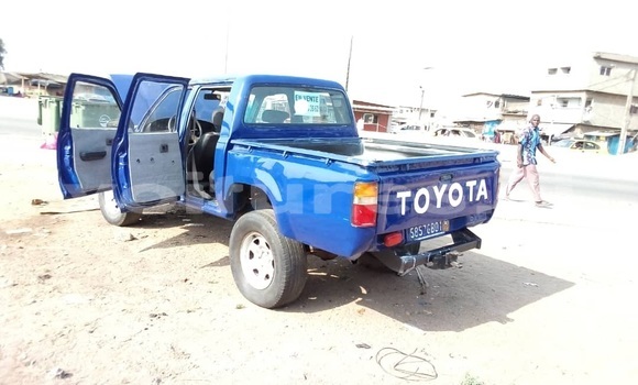 Acheter occasion voiture toyota pickup bleu à abidjan, abidjan - voitures.ci