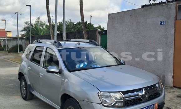 Buy used renault duster silver car in abidjan in abidjan - voitures.ci